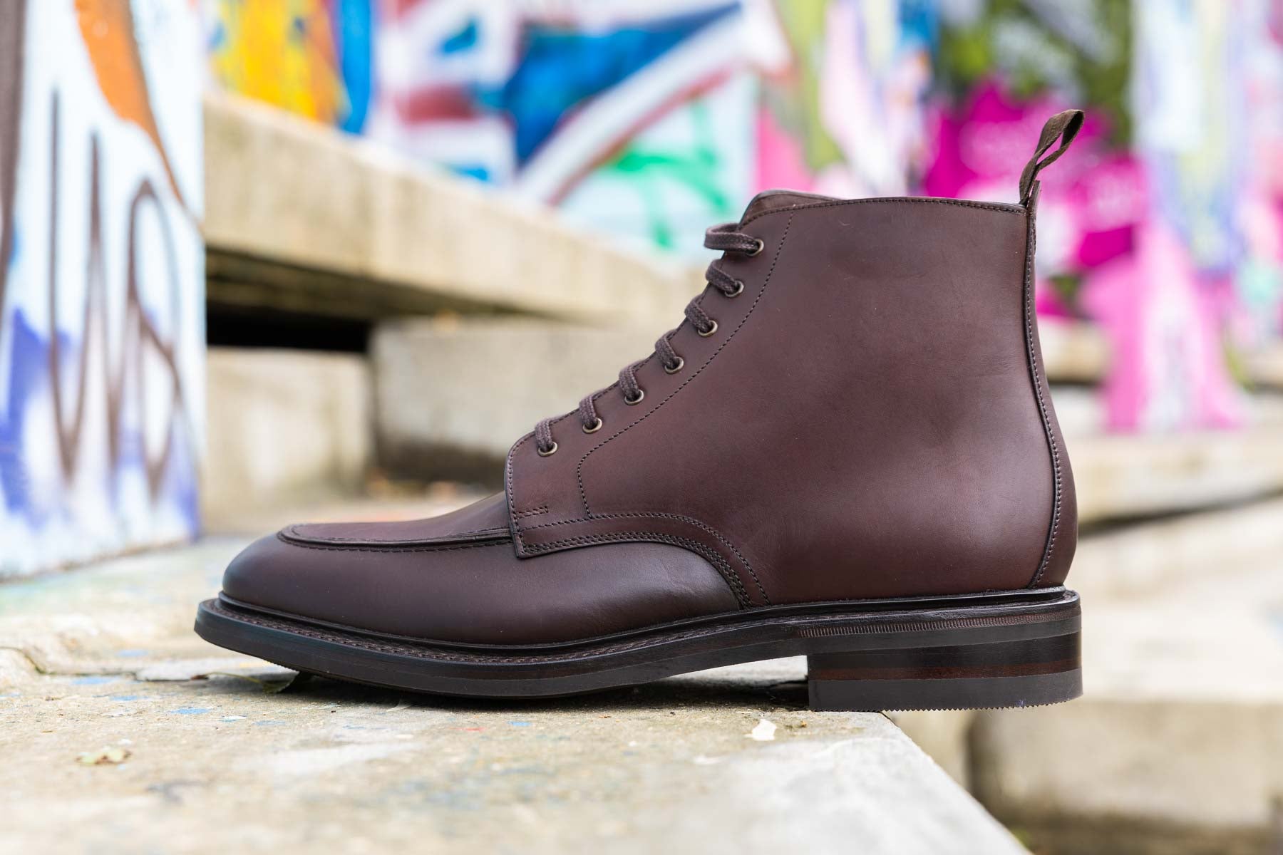 Loake - Boots Gisbourne Dark Brown à semelle gomme – British Shoes