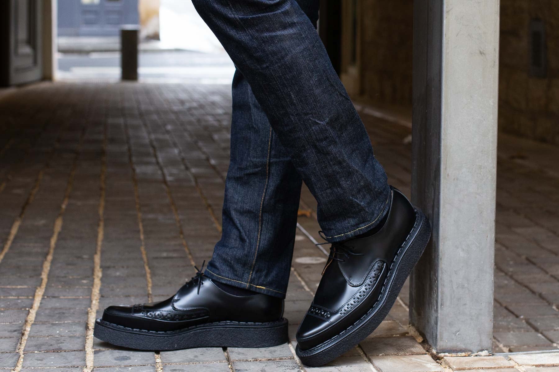 George Cox - Black Strummer Gib – British Shoes