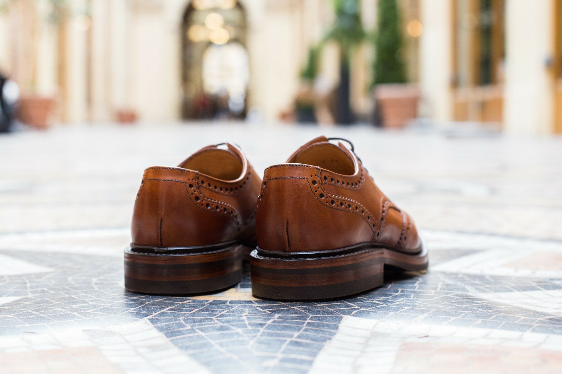 Loake - Derby en cuir lisse couleur mahogamy semelle gomme – British Shoes
